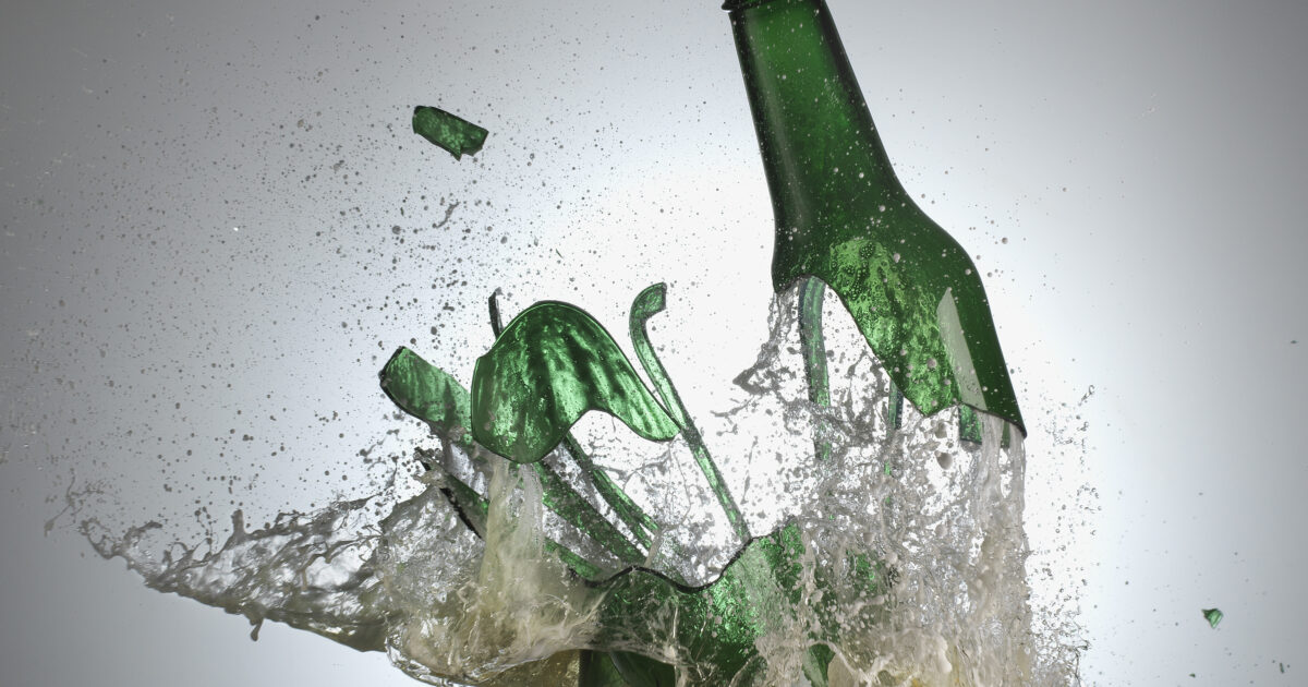 broncolor | Wie man eine explodierende Flasche fotografiert